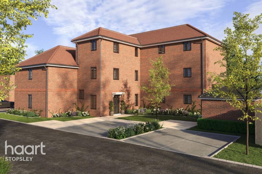 12 Seaton Crescent, Dunstable 2 bed apartment - £115,000