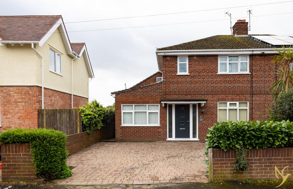 Worcester WR1 3 bed semi-detached house - £385,000