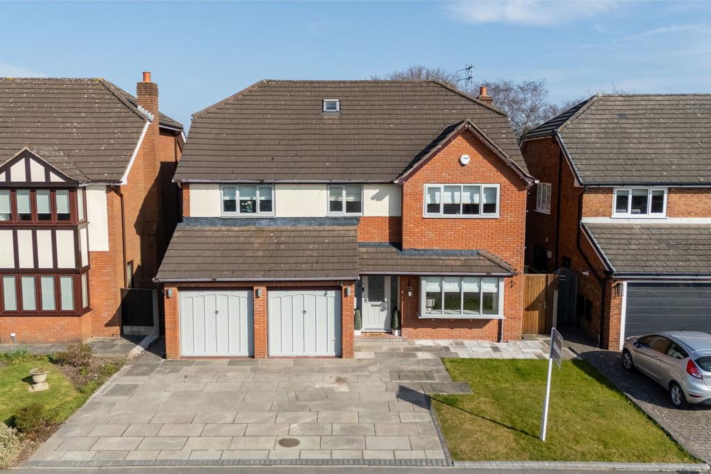Julian Way, Farnworth, Widnes 6 bed detached house - £650,000
