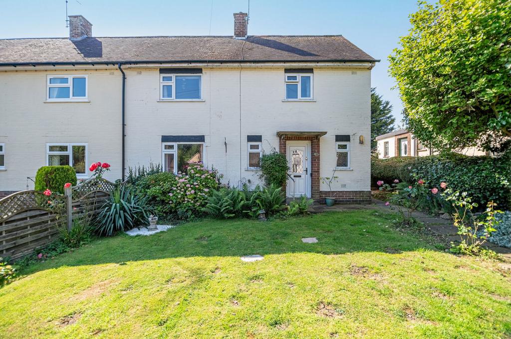 South Street, Kettering NN14 3 bed semi-detached house for sale - £270,000
