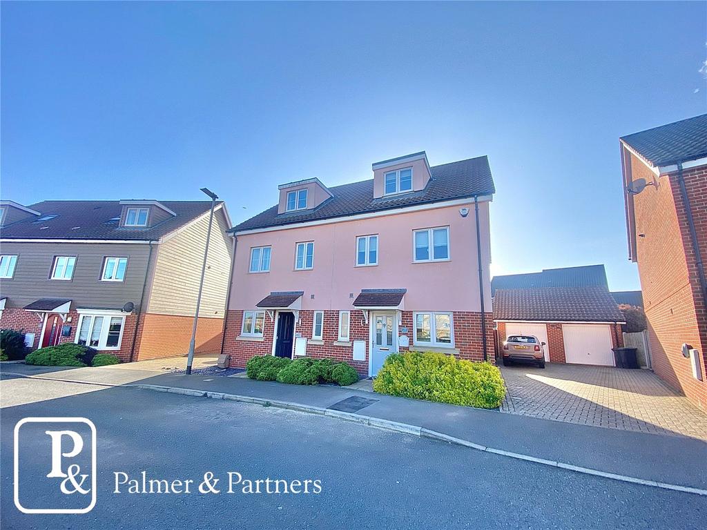 Valley View Drive, Great Blakenham... 4 bed semi-detached house - £325,000