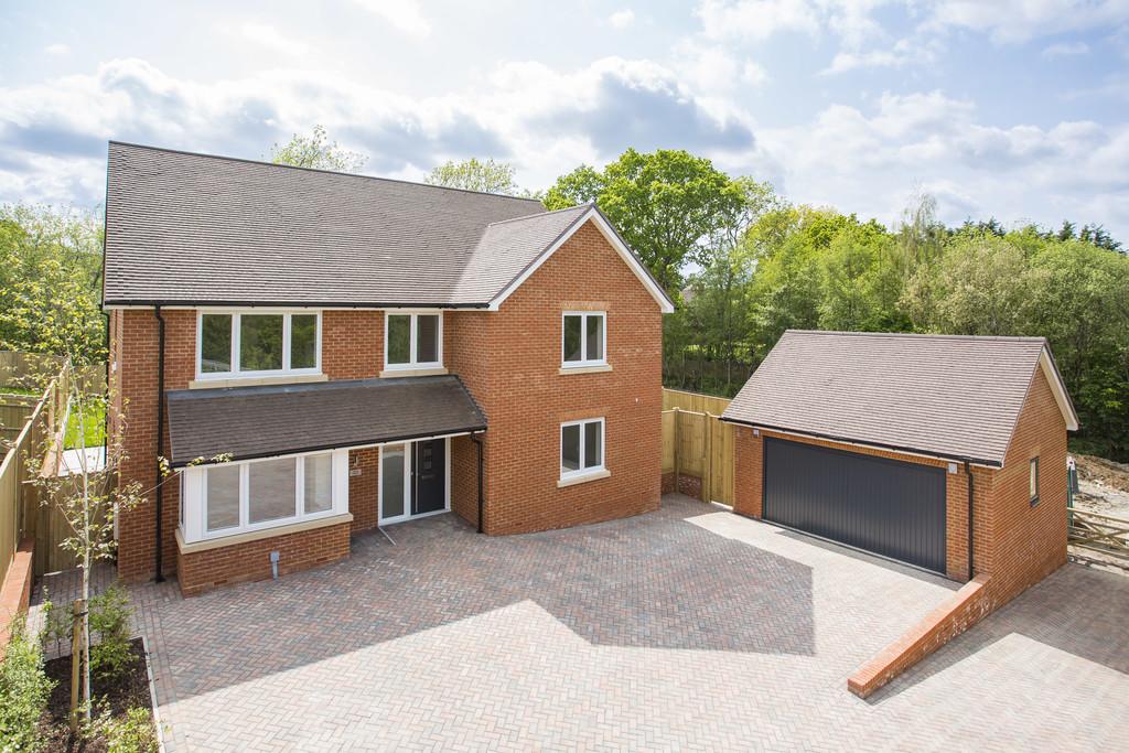 Grove House, Eridge Road 5 bed detached house - £1,100,000
