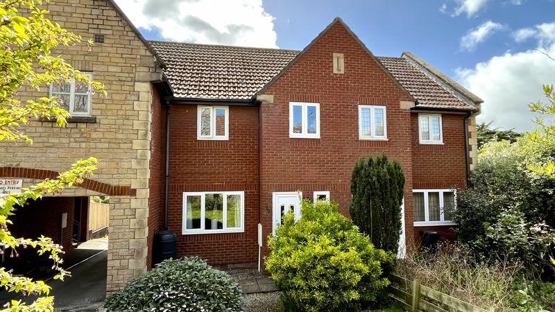 Highfield, Ilminster, Somerset TA19 3 bed terraced house - £250,000