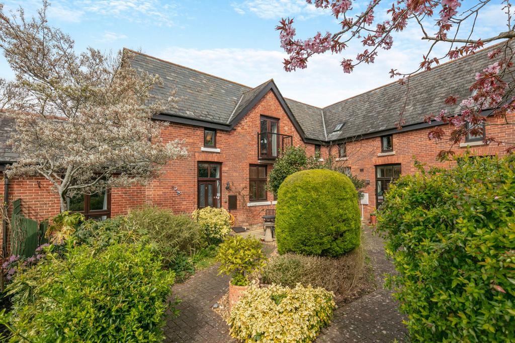 Pinn Lane, Exeter, EX1 3 bed barn conversion for sale - £450,000