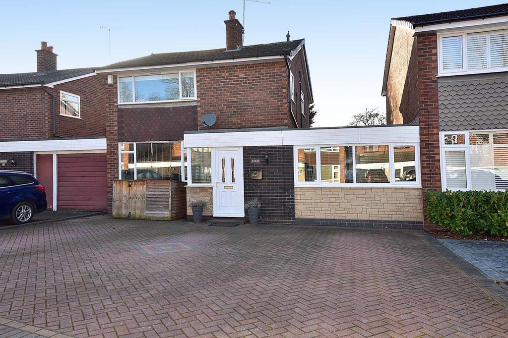 Autumn Avenue, Knutsford, WA16 4 bed link detached house - £375,000
