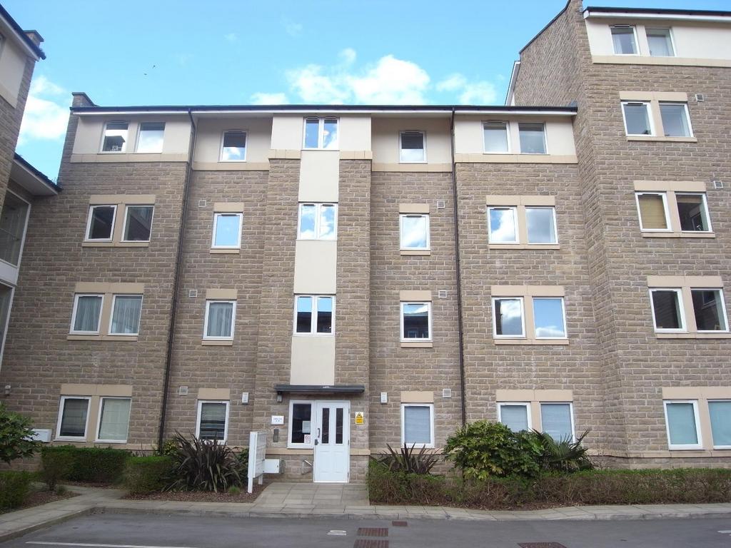 Thwaite Court, Cornmill View... 2 bed flat to rent - £925 pcm (£213 pw)