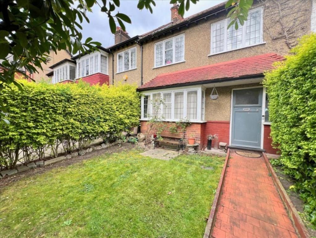 Avenue Gardens, Acton, W3 3 bed house - £3,500 pcm (£808 pw)