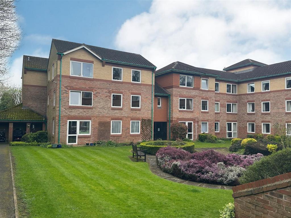 Danesmead Close, Fulford 2 bed flat - £155,000
