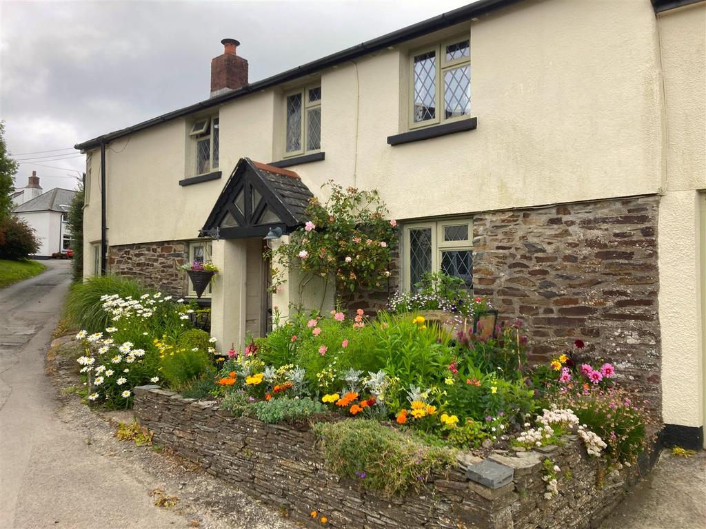 Yarnscombe, Barnstaple 3 bed detached house - £465,000
