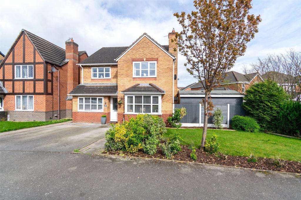 White Park Close, Middlewich 4 bed detached house - £345,000