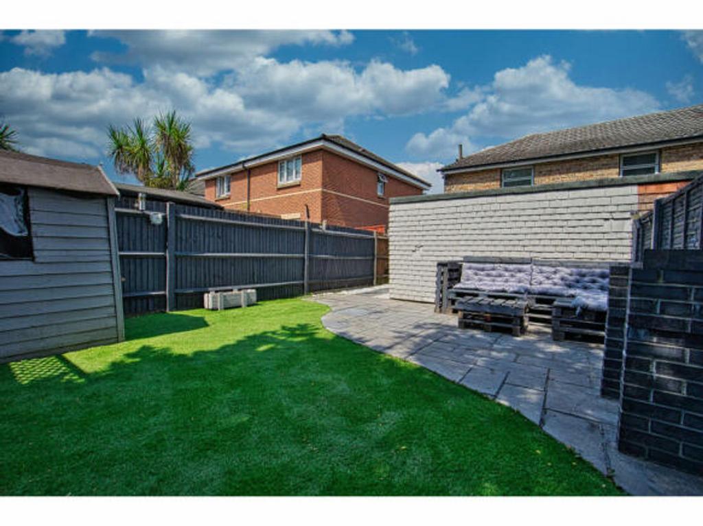 Windham Road, Bournemouth BH1 2 bed apartment for sale - £215,000