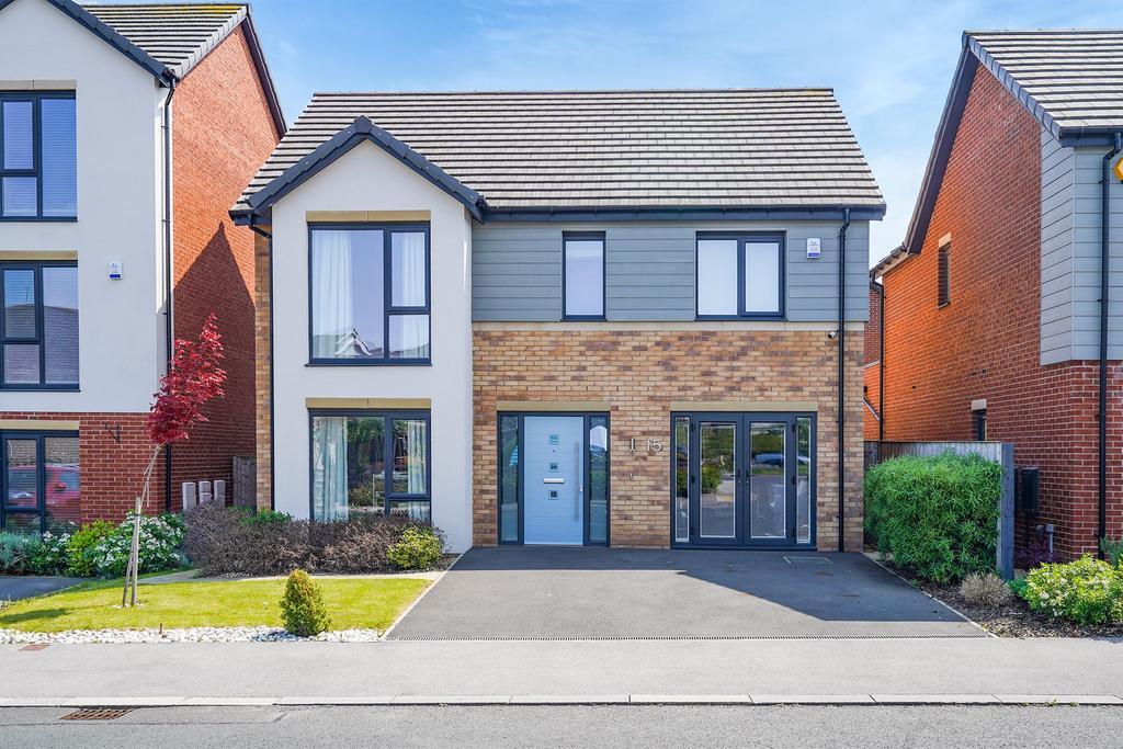 Mitchell Way, Rotherham S60 4 bed detached house - £450,000