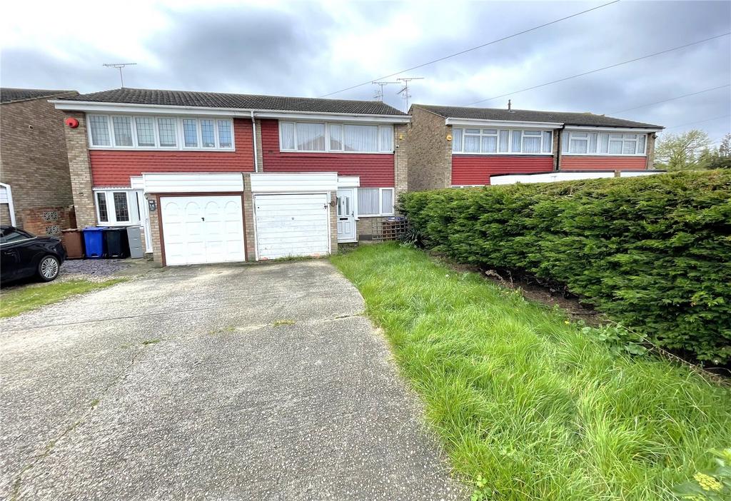 Clyde, East Tilbury, Essex, RM18 3 bed semi-detached house - £300,000