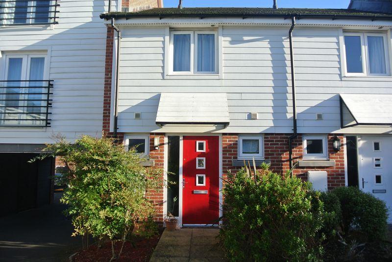 Englefield Way, Basingstoke RG24 2 bed terraced house - £280,000