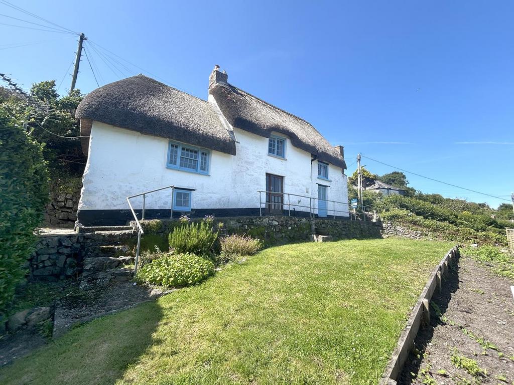 Chymbloth Way, Coverack TR12 2 bed detached house - £350,000