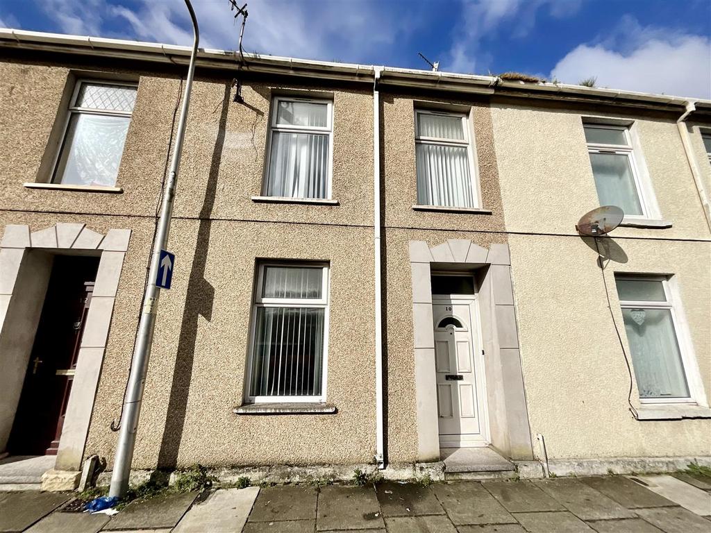 George Street, Llanelli 3 bed townhouse - £84,995