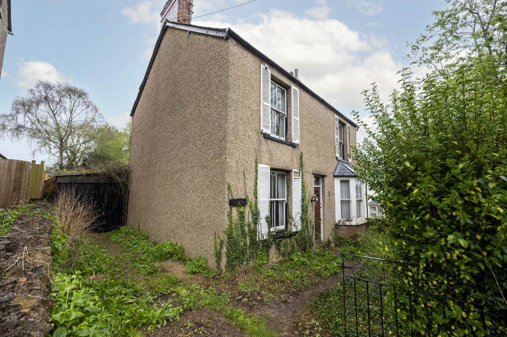 The Leys, Chipping Norton 3 bed detached house - £400,000