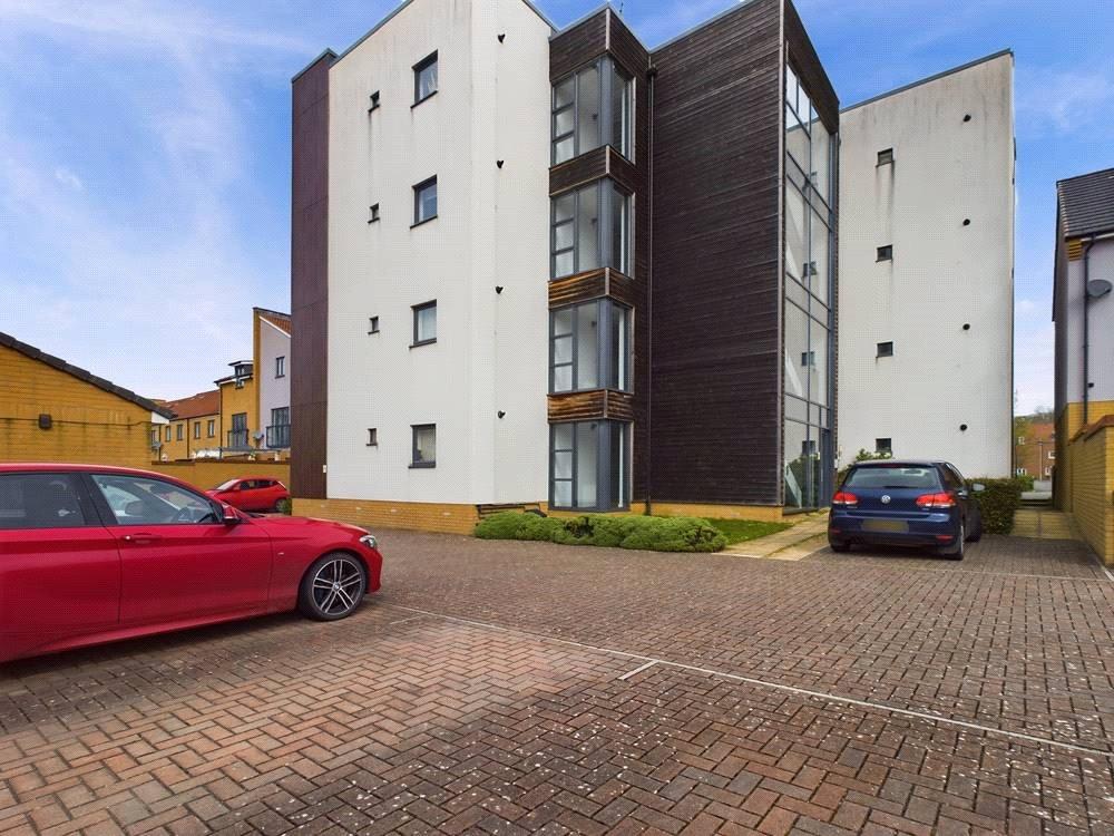 Lime Tree Court, Lime Tree Avenue... 2 bed apartment - £160,000