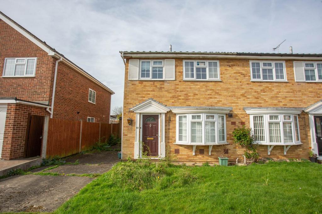 Scott Close, Ditton 3 bed semi-detached house - £350,000