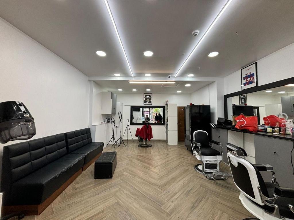 Kilburn High Road, London Shop - £2,500 pcm (£577 pw)