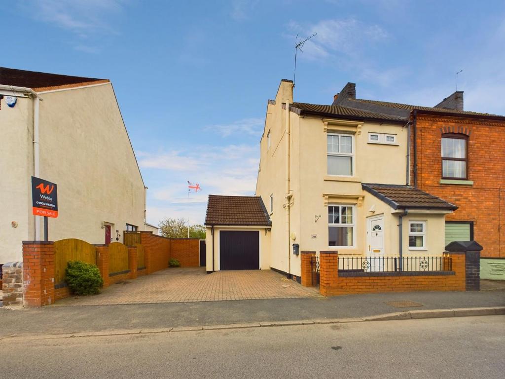 Chapel Street, Pelsall, Walsall WS3 2 bed end of terrace house - £280,000