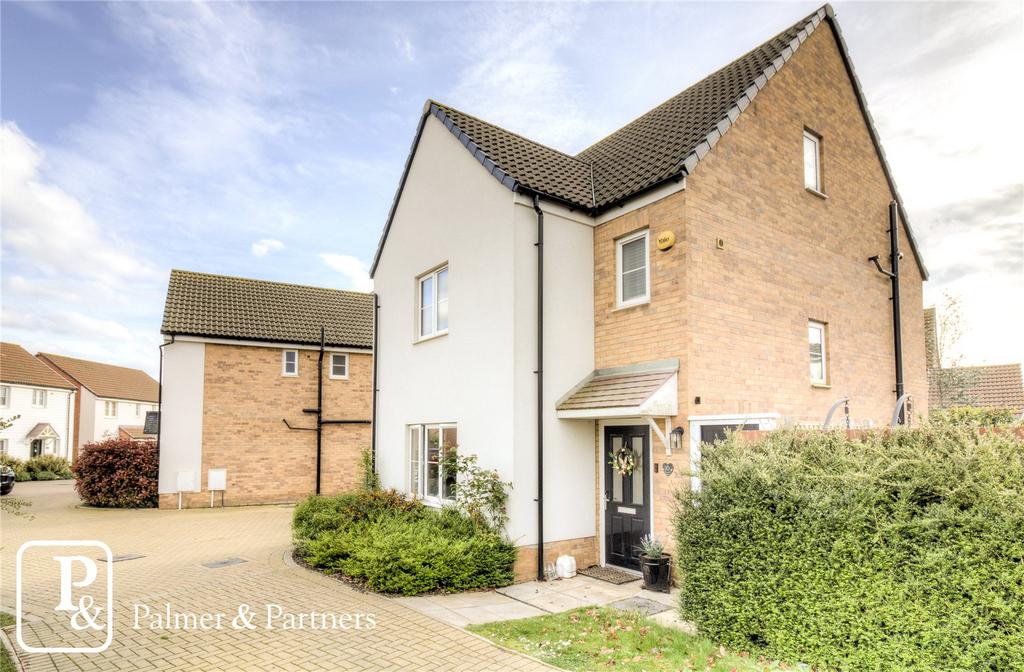 Cheetah Chase Stanway Colchester 4 Bed Detached House For Sale £