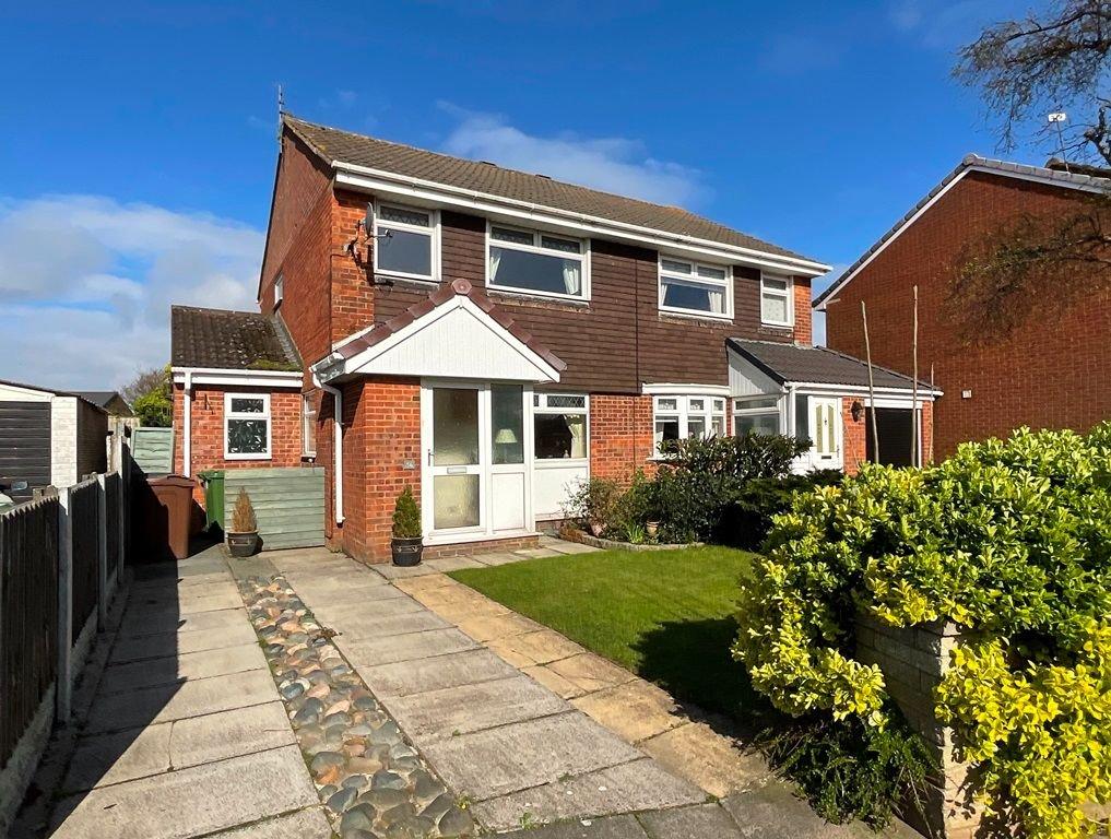 Seaton Way, Southport PR9 3 bed semi-detached house - £210,000