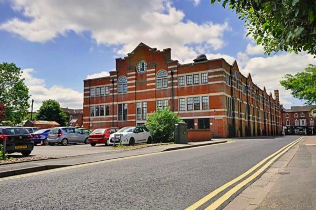 2 Surman Street, Worcester WR1 1 bed apartment - £795 pcm (£183 pw)