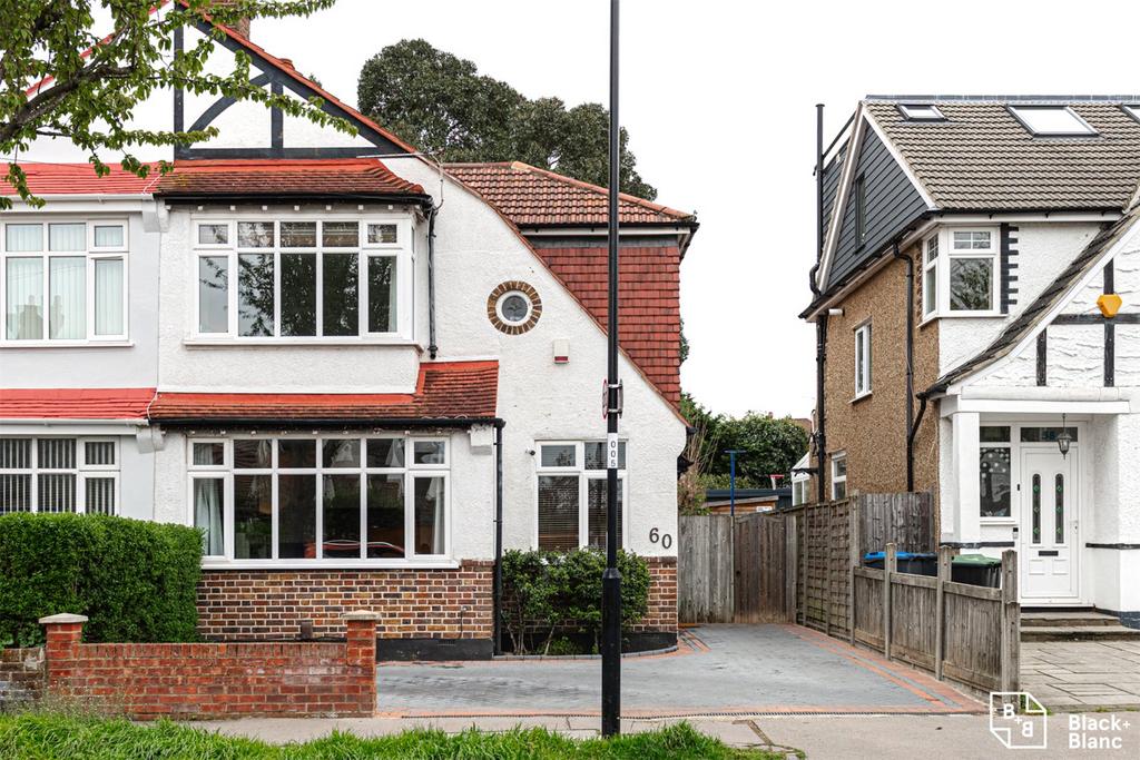 Ash Tree Way, Shirley, CR0 4 bed semi-detached house - £600,000
