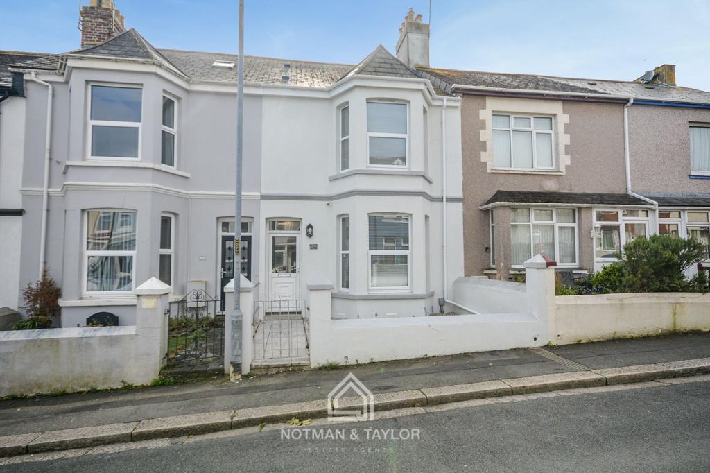 Torpoint PL11 3 bed terraced house - £265,000