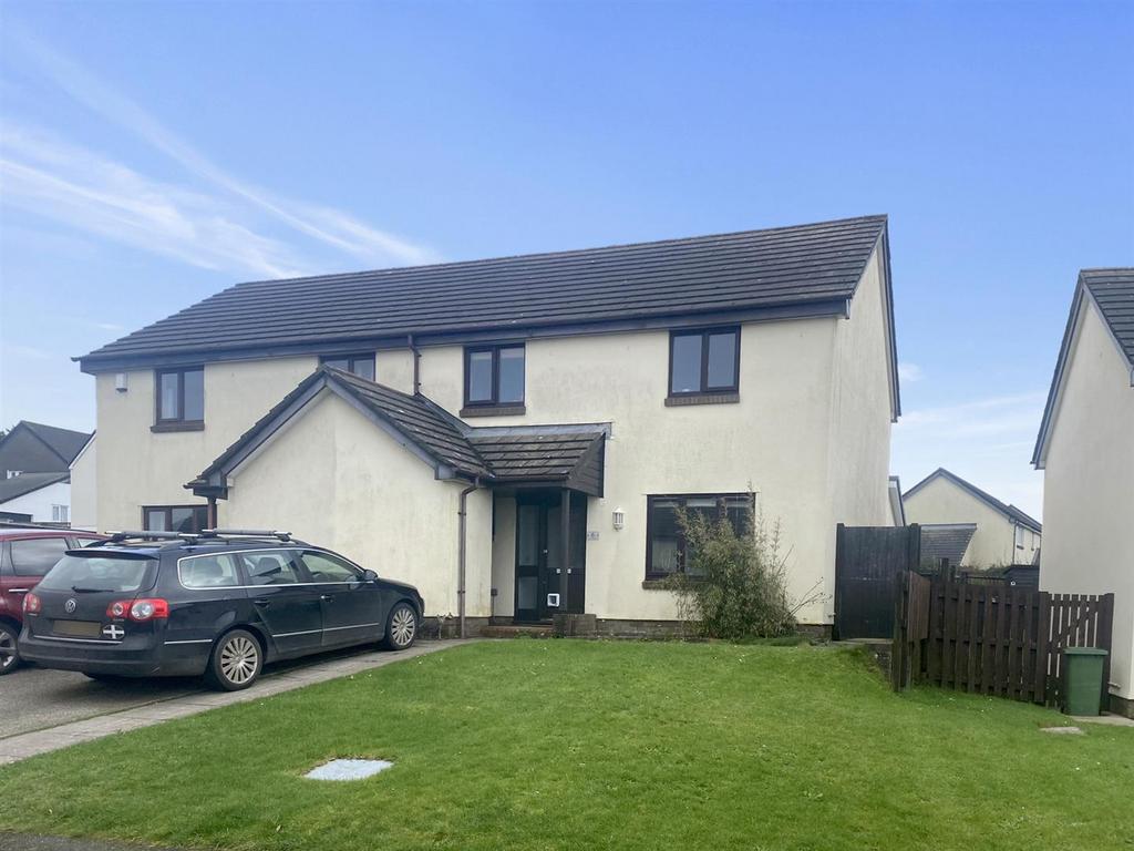 Graham Road, Redruth 3 bed semi-detached house - £350,000