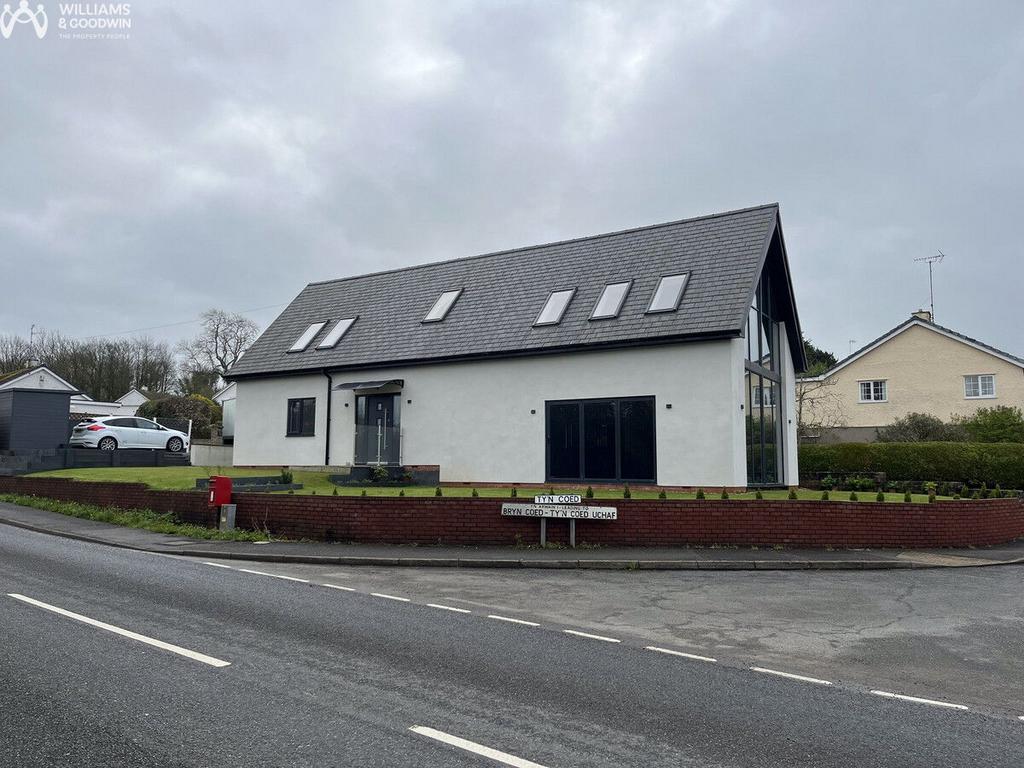 Ty'n Coed, Llangefni, Anglesey, LL77 4 bed detached house - £325,000