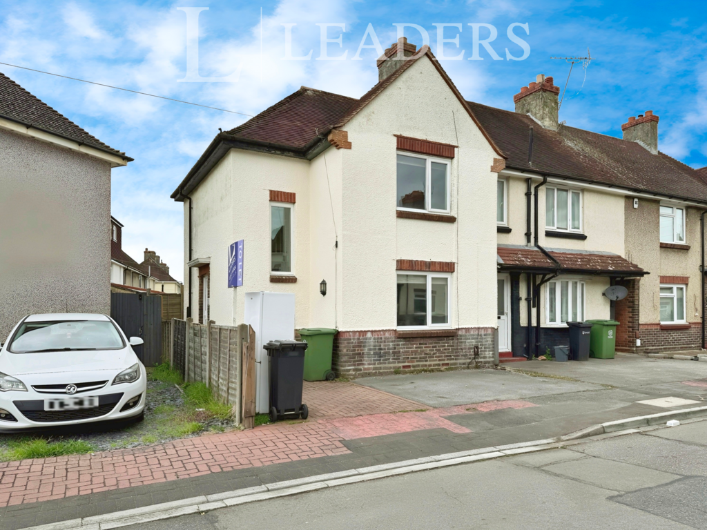 Colwell Road, Cosham 3 bed end of terrace house - £1,300 pcm (£300 pw)