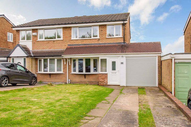 Longacres, Cannock WS12 3 bed semi-detached house - £270,000