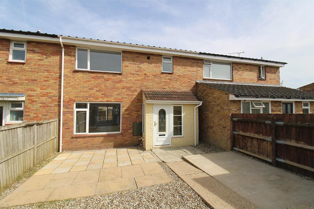 Speedwell Close, Witham 3 bed terraced house - £1,500 pcm (£346 pw)