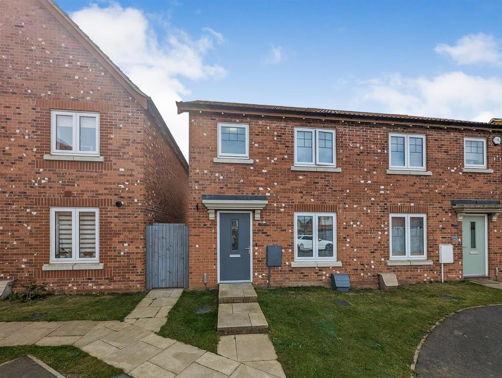 Hobby Drive, Corby NN17 3 bed semi-detached house for sale - £230,000