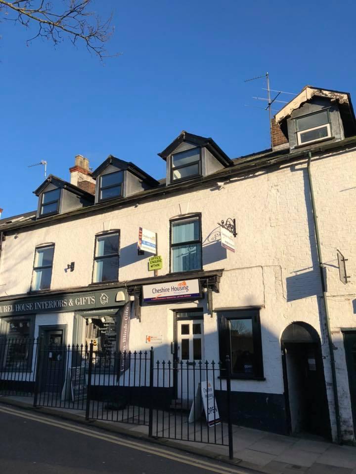 The Cross, Lymm WA13 Office to rent - £600 pcm (£138 pw)