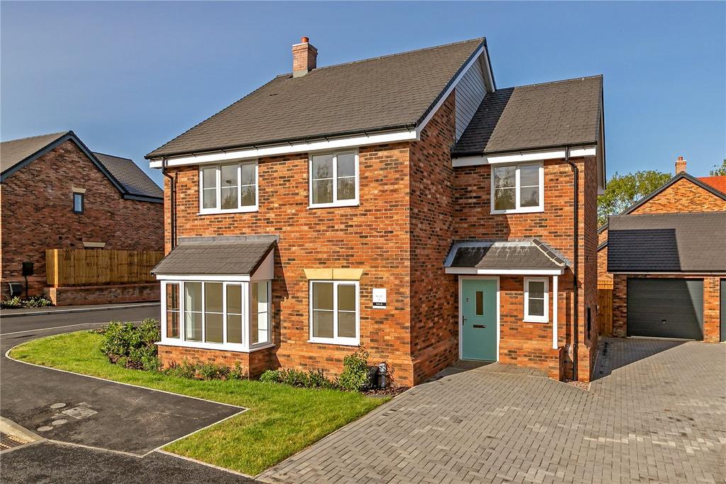 Brookmead, Meppershall, Shefford... 4 bed detached house for sale - £ ...