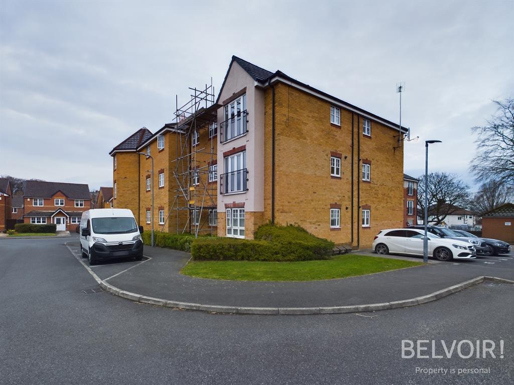 Davenham Court, Liverpool L15 2 bed ground floor flat for sale - £147,000