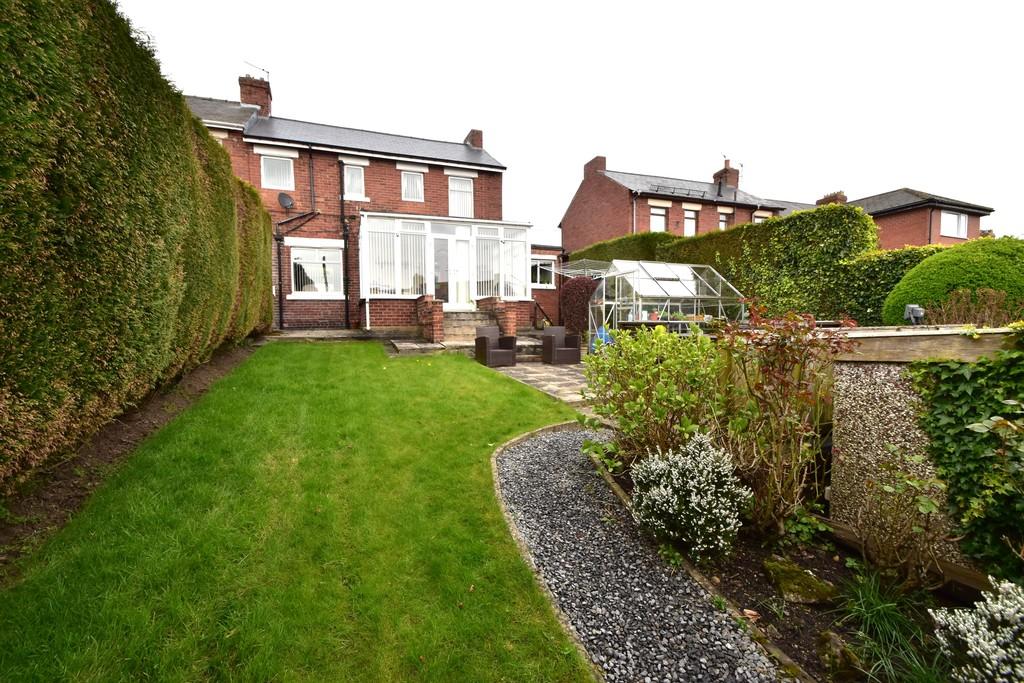 Wear Road, Stanley, Co. Durham 3 bed semi-detached house - £120,000
