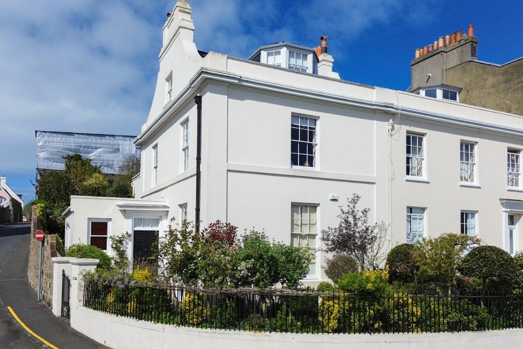 La Couperderie, St. Peter Port, Guernsey 4 bed semi-detached house for ...