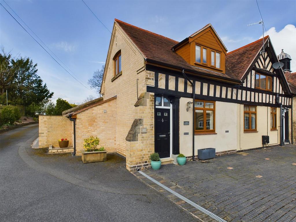 Upton Road, Callow End, Worcester 2 bed semi-detached house - £300,000