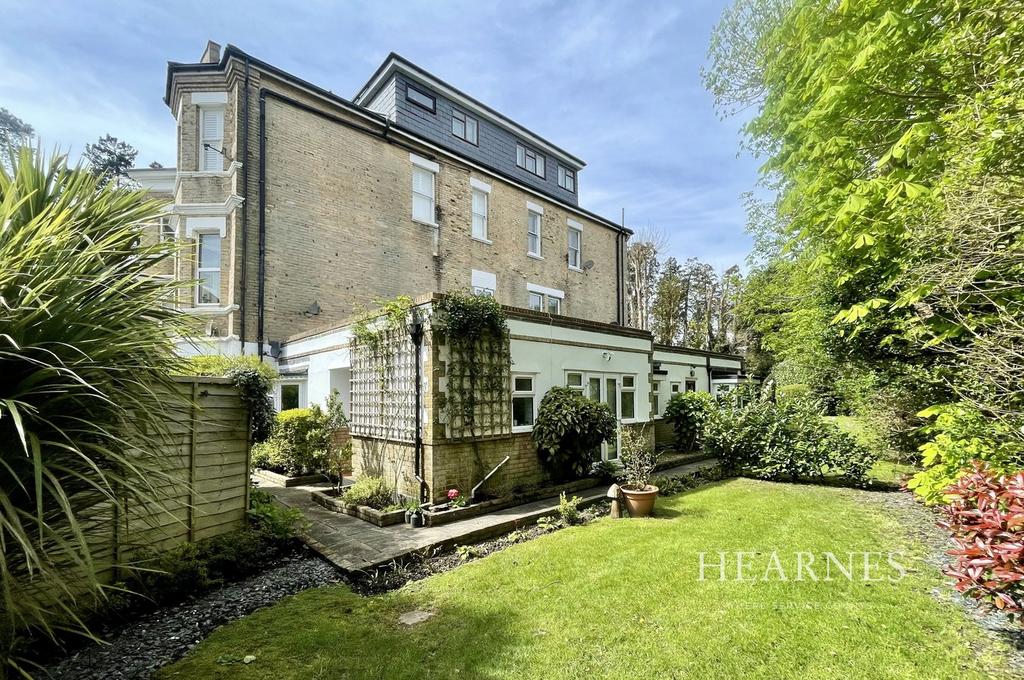 Knyveton Road, Bournemouth, BH1 1 bed apartment - £190,000