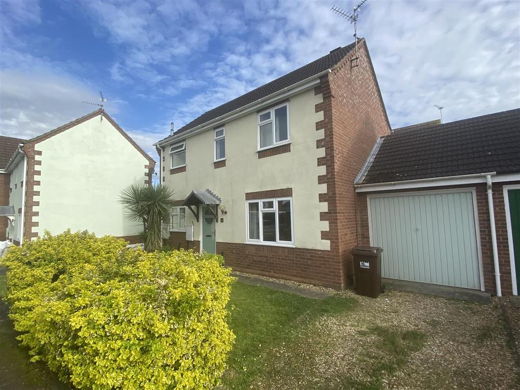 The Wende, Spalding 3 bed link detached house - £200,000