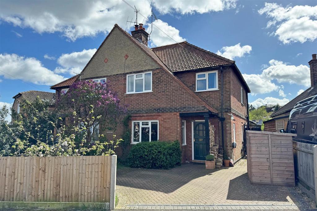 Farncombe 3 bed semi-detached house - £585,000