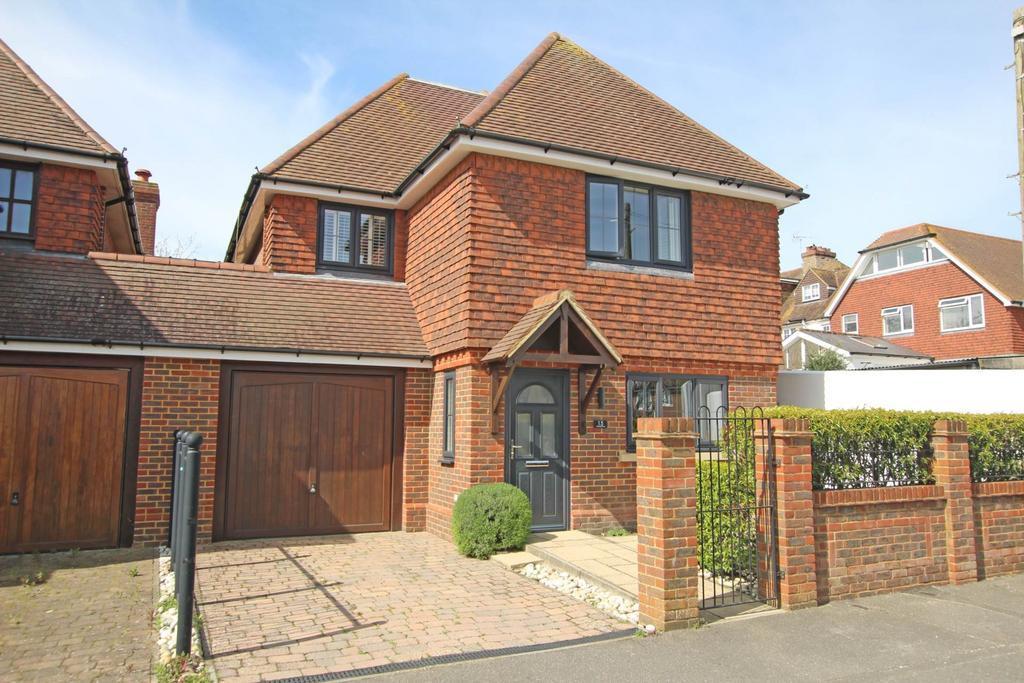 Chalvington Road, Eastbourne, BN21 2SX 4 bed detached house - £625,000