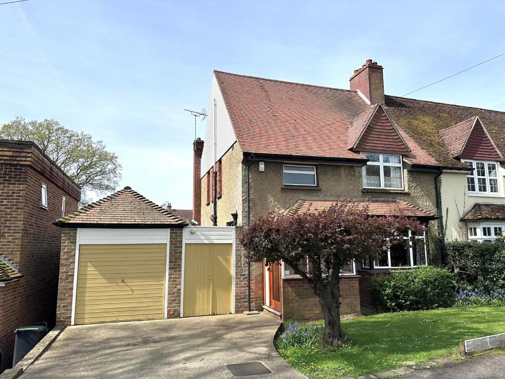 Hales Drive, Canterbury, Kent, CT2 3 bed semi-detached house - £500,000