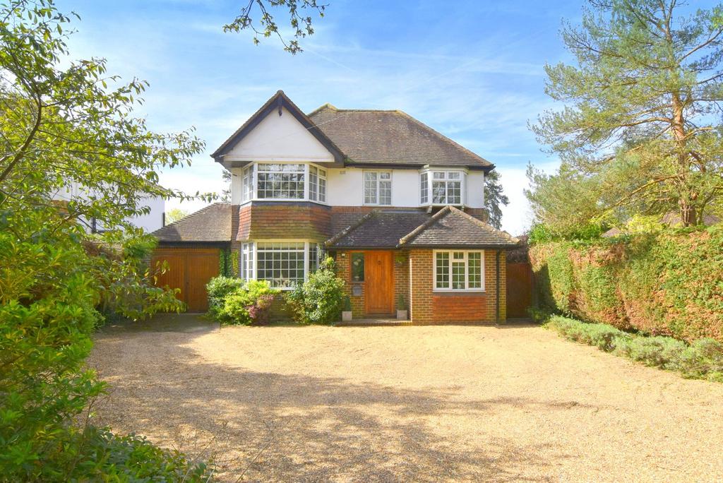 Ockham Road North, West Horsley, KT24 4 bed detached house - £1,375,000