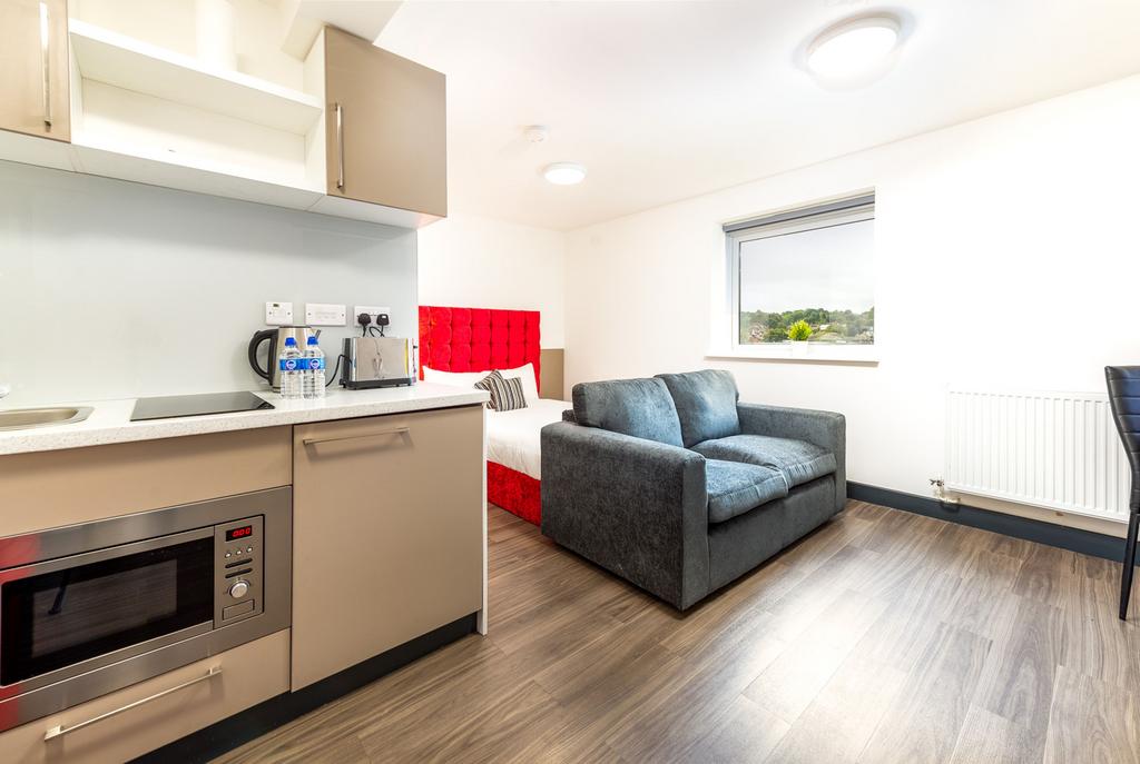 Premium Studio, Chapel Street, LU1 2SE Studio to rent - £800 pcm (£185 pw)