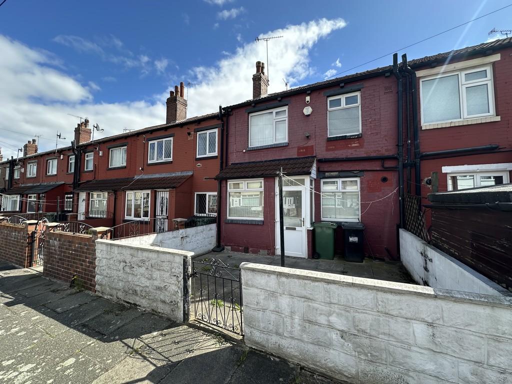 Longroyd Street North, Beeston 1 bed terraced house - £105,000
